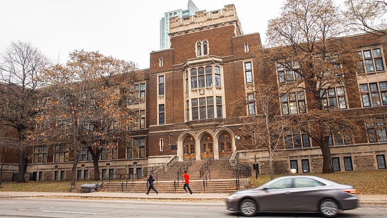 Jarvis Collegiate Institute in Kanada - Kulturwerke Deutschland